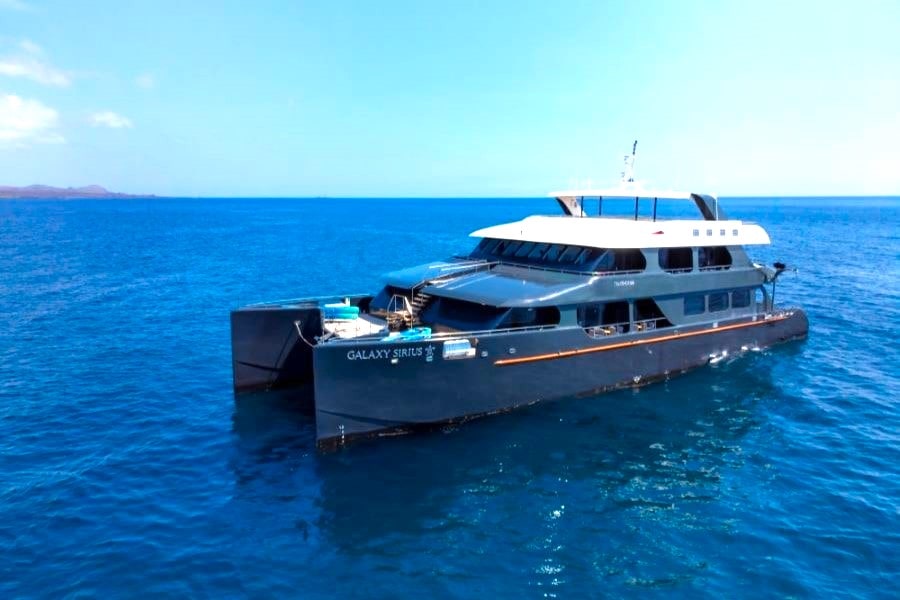 Galaxy Sirius Galapagos Catamaran - Galapagos Cruise - 2 Free Nights